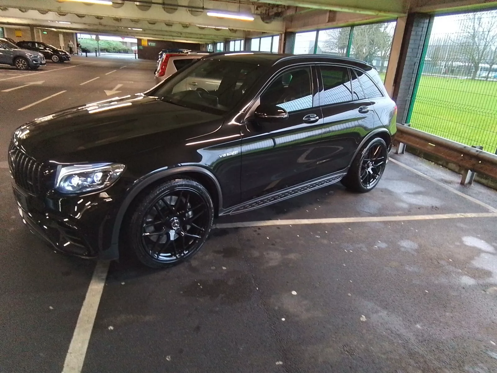 GLC 3.0 GLC350d V6 AMG - MercsToGo